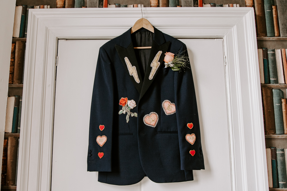 Hedsor House wedding photographer: Alex & Beth's stylish alternative ...